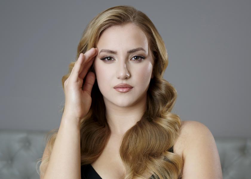 Curvy Model Archive - PlusPerfekt